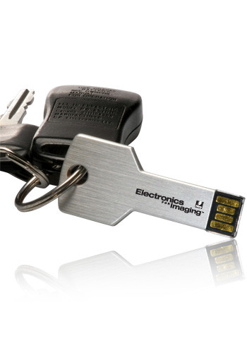 Custom 8GB Key Flash Drives | USB0058GB - DiscountMugs